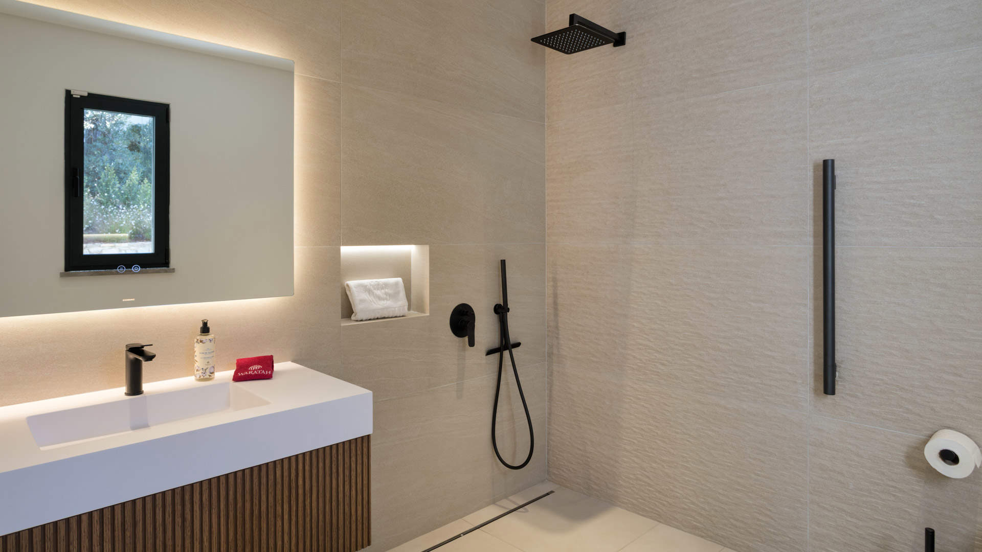 Villa de Madeira : 4 bedroom villa in Vale do Lobo, Algarve